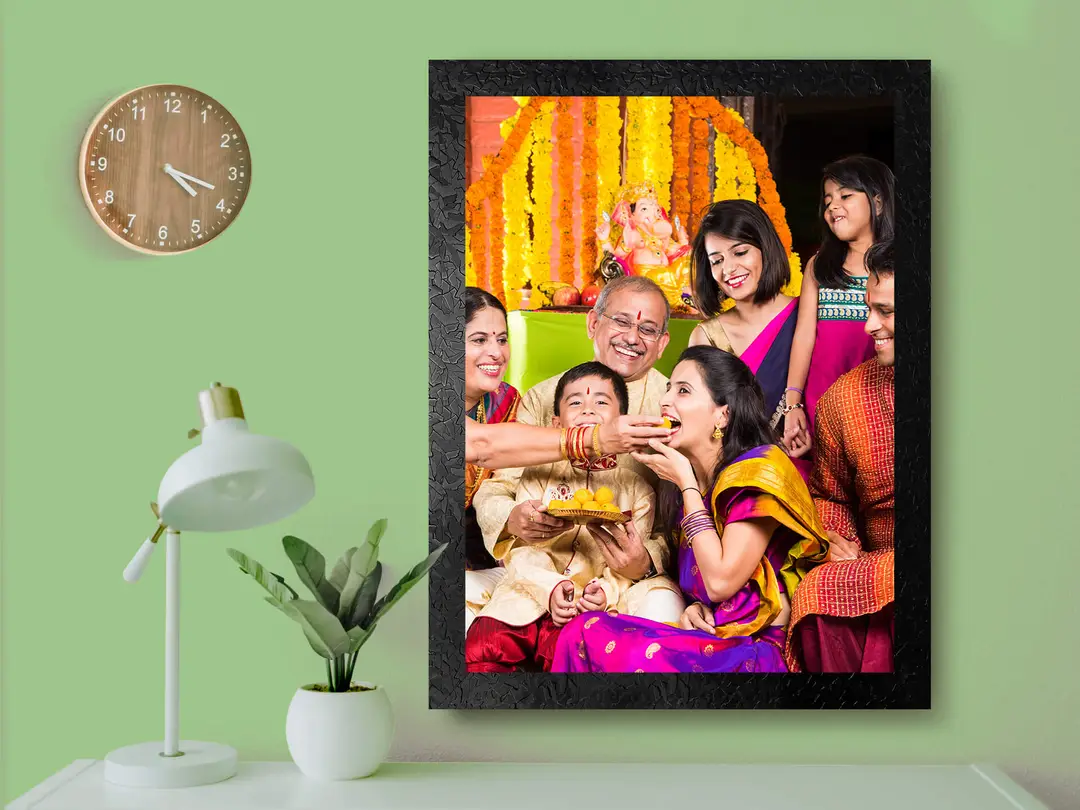 Large Photo Frames - Order Custom Photo Frame Gifts Online - Printo.in