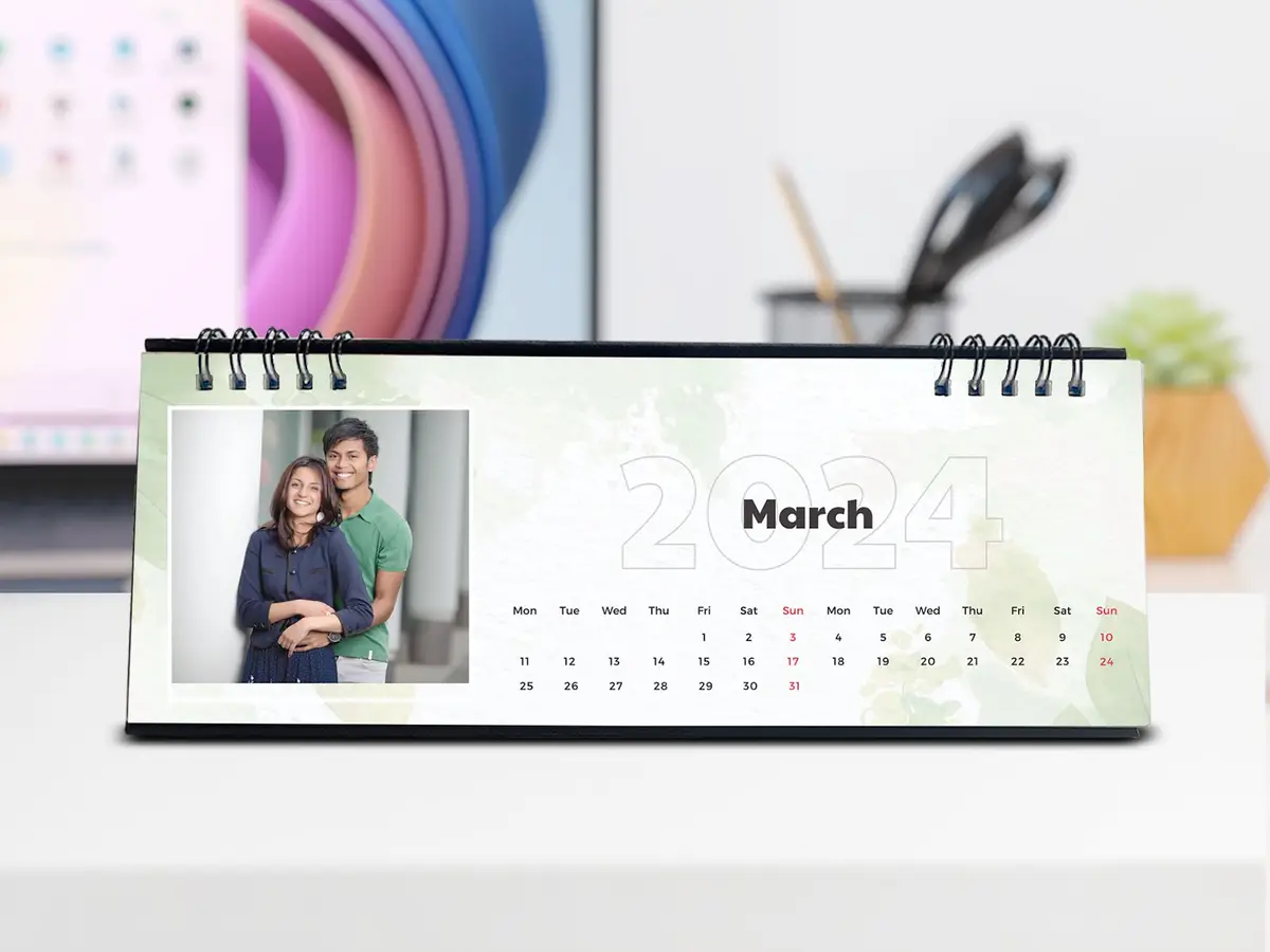 Buy Personalized Desktop & Wall Calendars Online | Printo