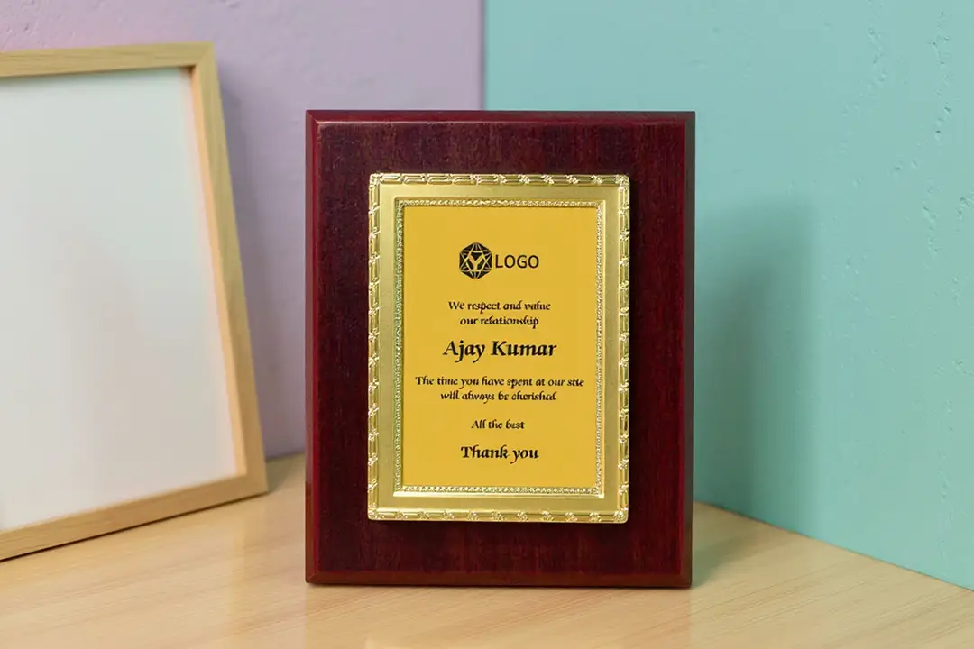 Shield Trophy Gold | Personalized Awards for Sports, Teams & Clients